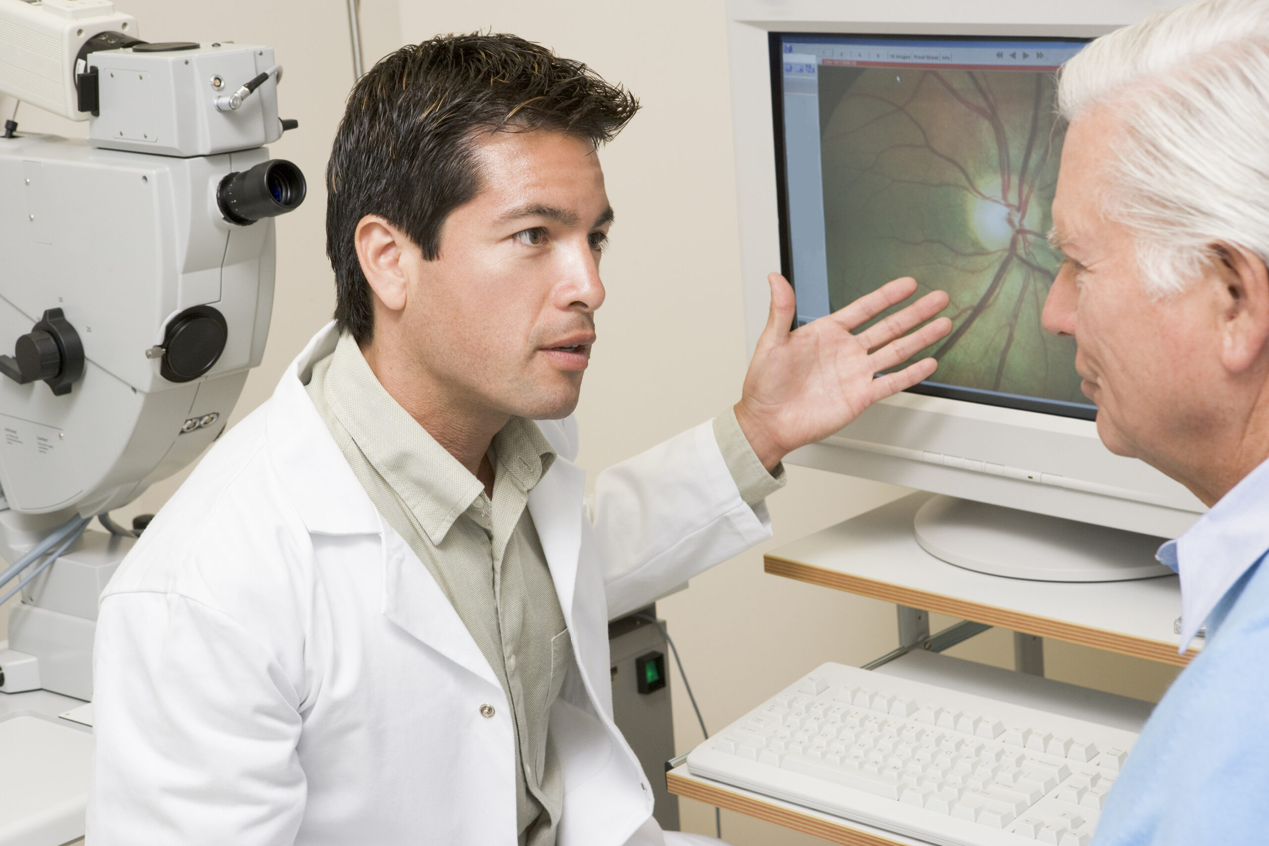 What to Expect During a Cataract Evaluation | Sight360